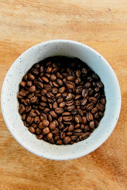☀️ ¡Transforma tus semillas de café! Añadiendo luz suplementaria 🌱