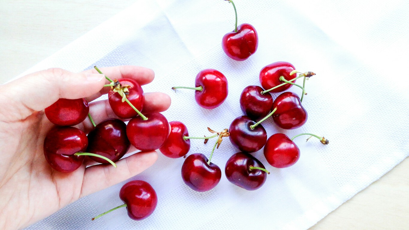 🌟 Cerezas y salud intestinal: ¡Descubre cuándo debes tener cuidado! 🍒